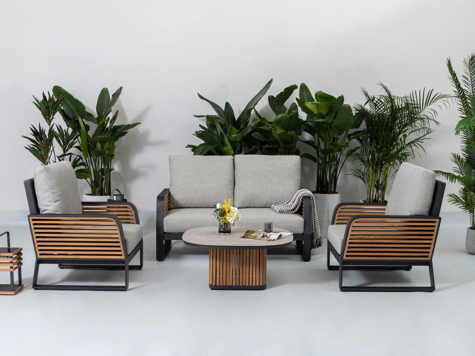 Outdoor Sofas | Sunlongarden