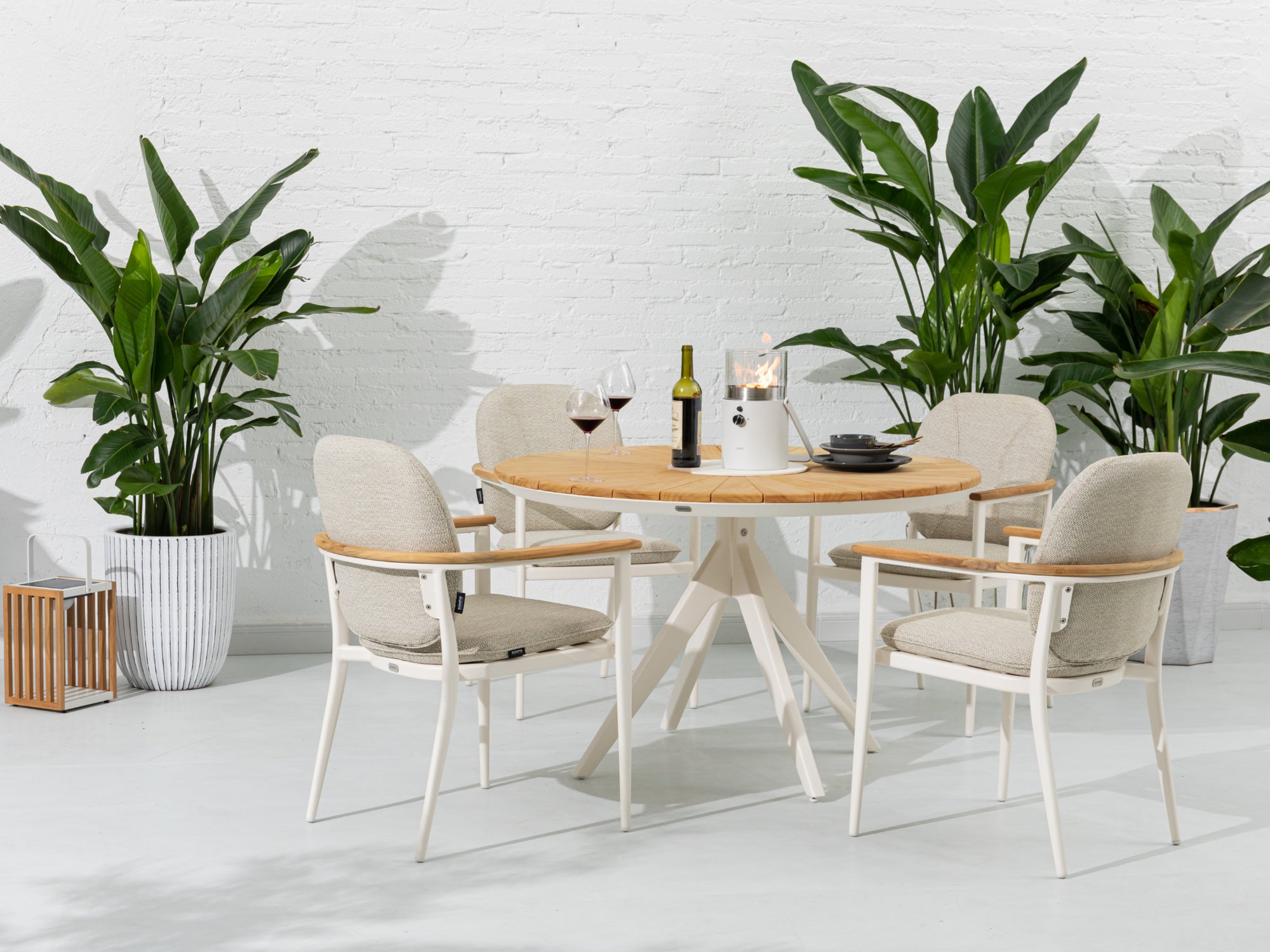 Atlanta Round Dining Table | Sunlongarden